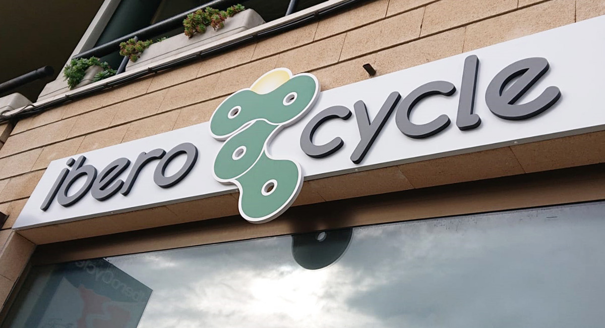 Rótulo corpóreo PVC - Norneón